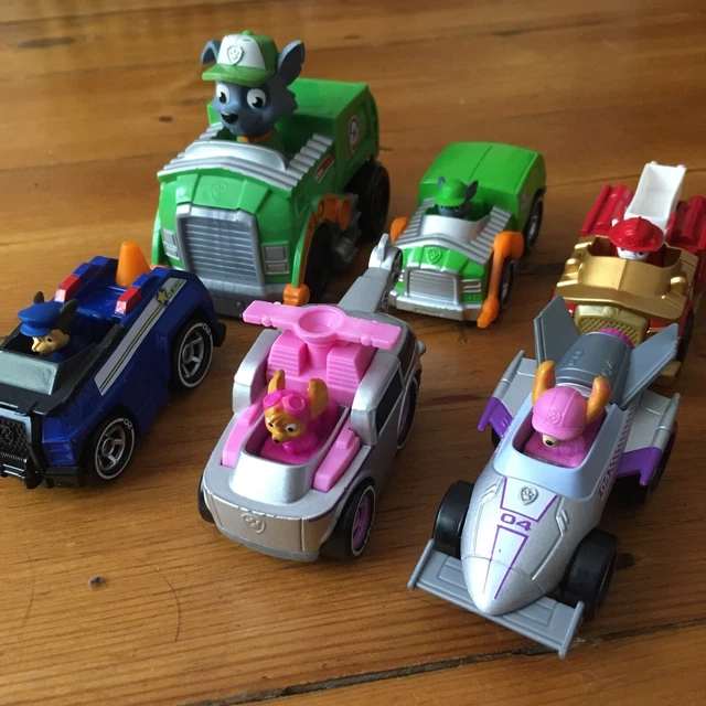 Paw Patrol Mighty Pups Super Paws True Metal Everest Diecast Car Bundle