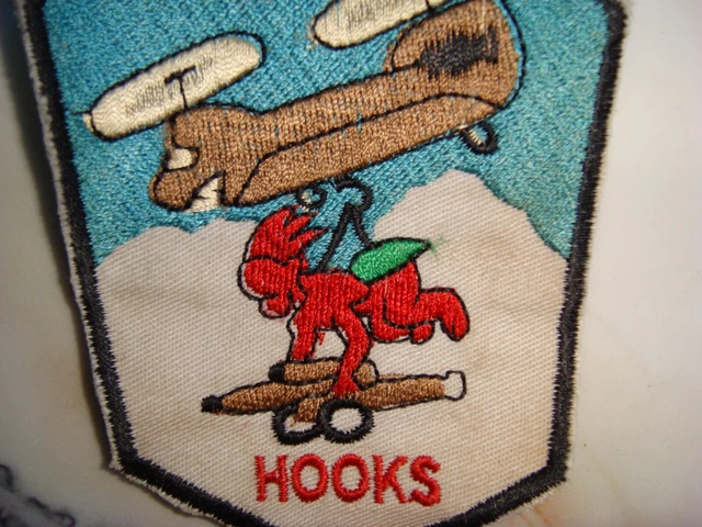 US 179TH ASHC 402nd TRANSPORTATION DETACHMENT HOOKS, VIETNAM WAR PATCH ...