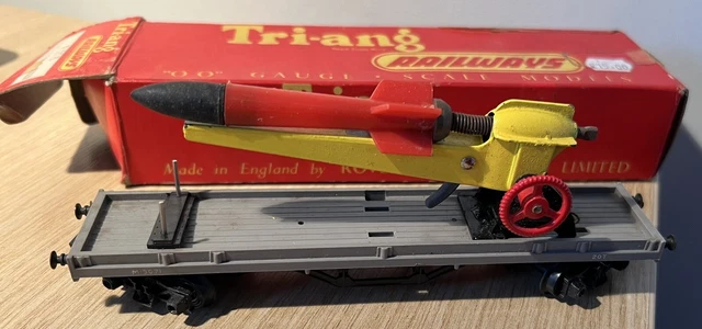 #978 TRI-ANG R.216 Rocket Launching Wagon in box £11.99 - PicClick UK