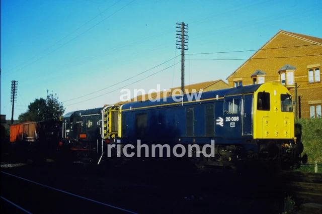 20098 CLASS 20 Diesel & Class 10 D4067 Shunter 1998 Original 35mm Slide ...