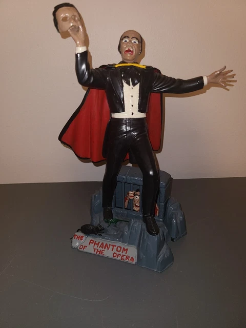 &PHANTOM OF THE Opera" 1963 Aurora Model Kit Built Up And Painted $70. ...