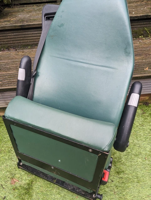 JANY RECLINING GREEN Seat Chair Ambulance Mini Bus Campervan Seatbelt £ ... JANY RECLINING GREEN Seat Chair Ambulance Mini Bus Campervan Seatbelt £ ...
