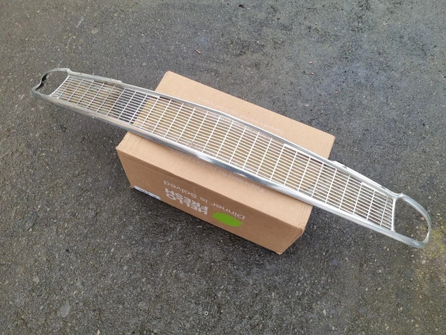 FORD ANGLIA 123E Super 105E Front Chrome Grill £84.50 - PicClick UK