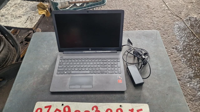 HP 255-G7 RYZEN3 Amd Radeon Vega Graphics For Parts £75.00 - PicClick UK