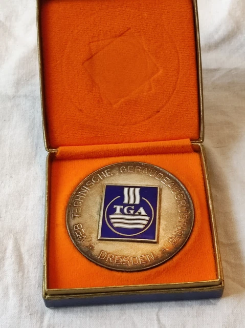 DDR MEDAILLE PLAKETTE VEB Technische Gebäudeausrüstung Dresden Emaille ...