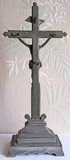 CRUCIFIX ANCIEN EN bronze, de première communion. Daté 1879. EUR 119,99 ...