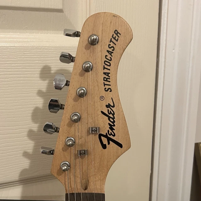 STRATOCASTER GENERIC STYLE Guitar Headstock Lookalike Decal / Peel ...