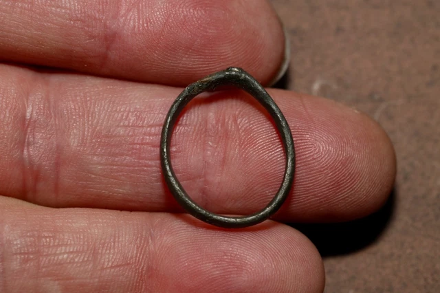 COPPER ALLOY 1200 to 1450 A.D Medieval Stirrup Ring PAS Recorded £15.00 ...