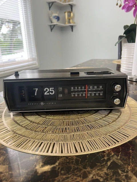 GENERAL ELECTRIC RADIO Flip Clock Model C4331B £70.86 - PicClick UK