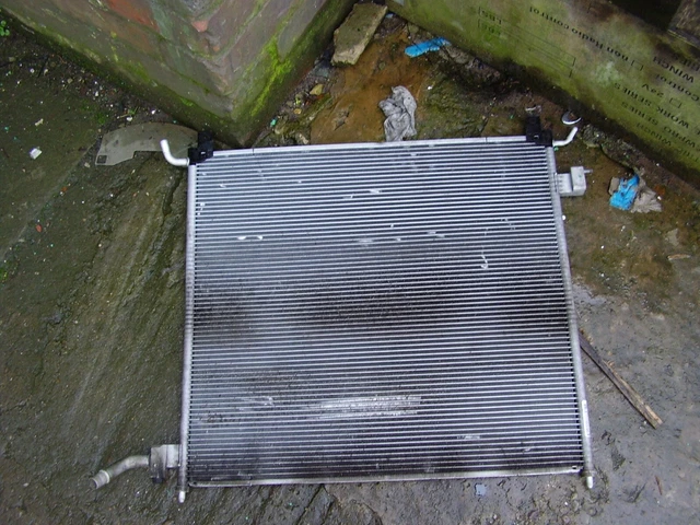 LAND ROVER RANGE ROVER SPORT L494 Auxiliary Cooling Radiator ...