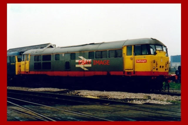 PHOTO BR Class 31 Loco No 31105 £1.60 - PicClick UK
