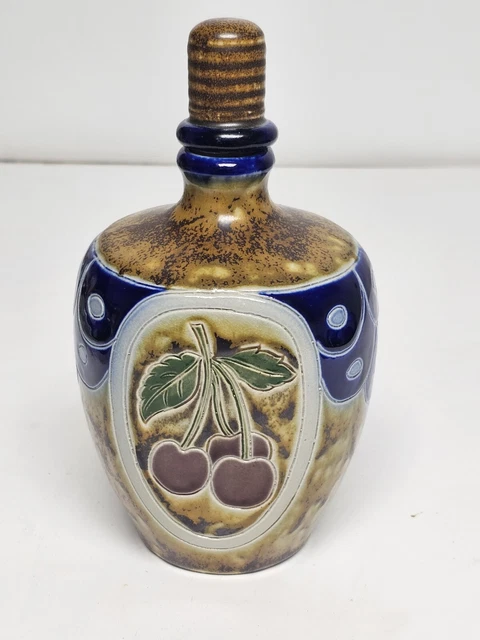 GOEBEL MERKELBACH KERAMIK Pottery Likör Dekanter Flasche Kirsche/Pflaume mit Stopfen EUR 54,35 ...