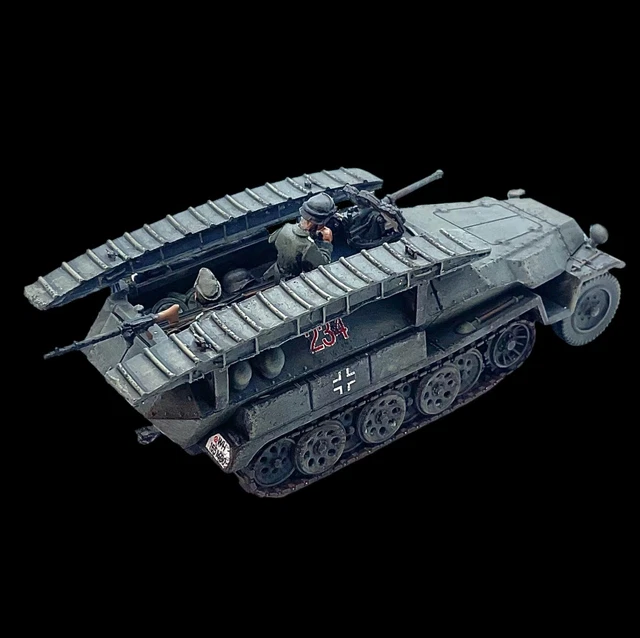 28MM BOLT ACTION WW2 German Pionier Hanomag Painted by FoWaBS £85.00 ...