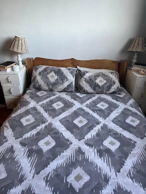 BESPOKE UNIQUE SOLID Oak Bedframe King Size Made From Fallen Tree £312. ...