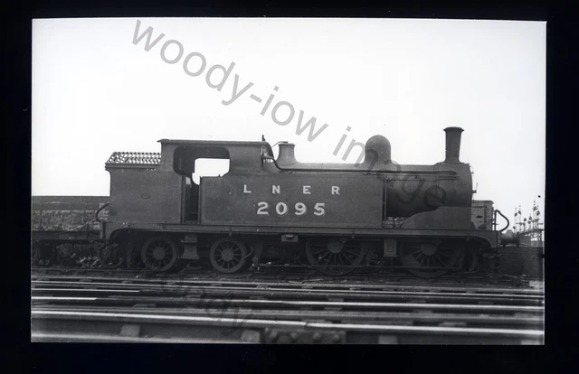 RY1827 - LNER Railway Engine No.2095 - photograph £2.00 - PicClick UK