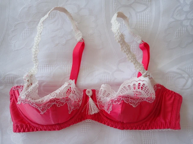 Dita Von Teese Balconette Bra In Size 32c Colour In Peach And White