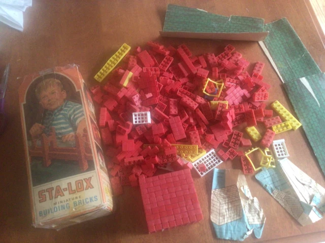 VINTAGE AUSTIN STA-LOX construction Building Bricks ,box,no lid 70s era ...