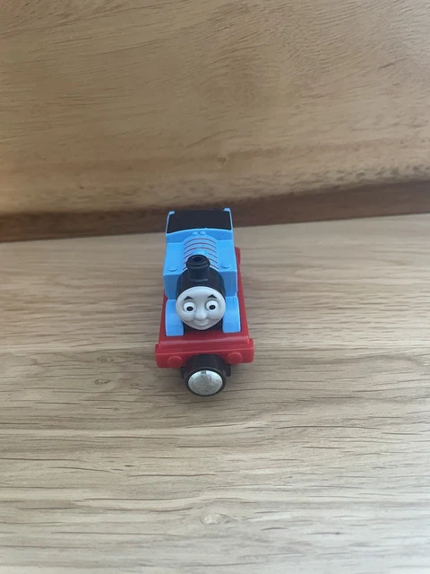 THOMAS THE TANK ENGINE TAKE + PLAY WATER SPLASH THOMAS ( p+p discount ...