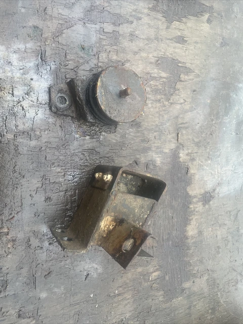 LAND ROVER DISCOVERY Range Rover V8 Gearbox Bracket Mounts £40.00 ...