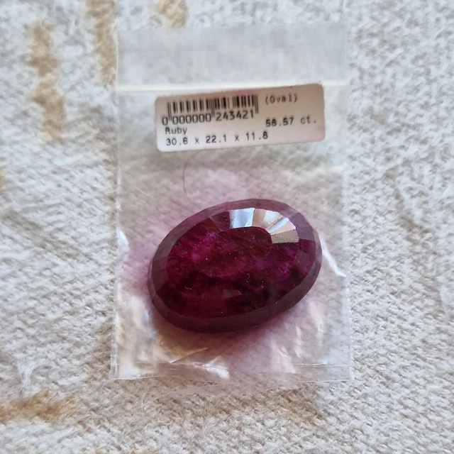 EDELSTEIN RUBY Stein. geschliffen ca 58 ct. 30x22x11mm EUR 19,00 ...