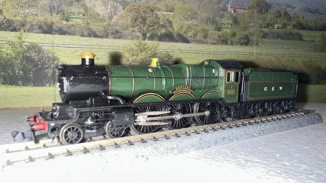 GRAHAM FARISH CASTLE Class ‘Defiant’ GWR Livery DCC Sound Fitted N ...