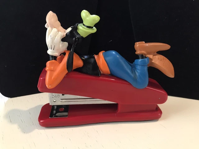 DISNEY GOOFY STAPLER Walt Disney W/ Goofy Laying On Top Stapler Desk ...