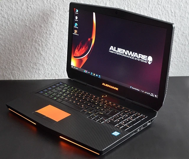 DELL ALIENWARE 17 R3 Carbon 4K GTX 980M 16GB DDR4 i7-6820HK 256GB SSD ...