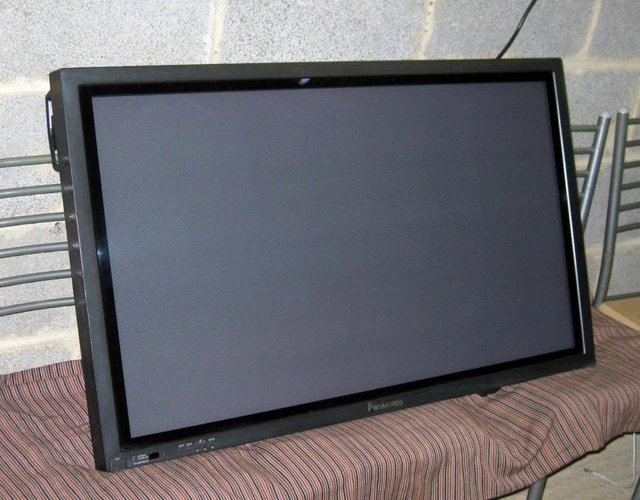 42& PANASONIC PLASMA Plasma Display Monitor Screen TH-42PWD6 Can Be ...
