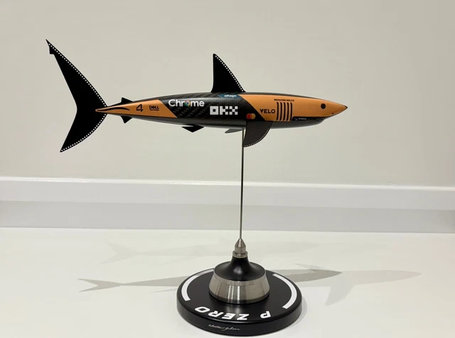 MCLAREN FORMULA 1 Lando Norris 2025 World Champion Limited Carbon ...