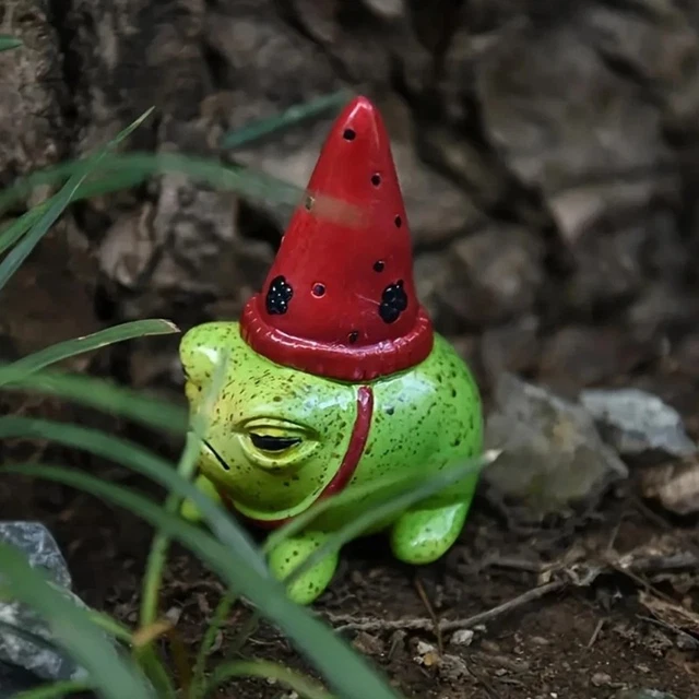 RESIN FROGS STATUE with Party Hat Handcrafts Model Figurine Statue Desk ...