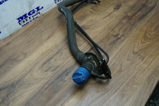 LAND ROVER DISCOVERY 4 Adblue Filler Neck Pipe Hose Gh22-5J232-Ac £39. ...