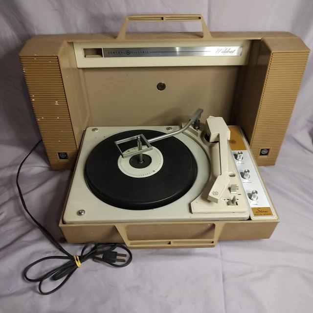 GENERAL ELECTRIC WILDCAT Turntable Portable Record Player Tan Parts ...