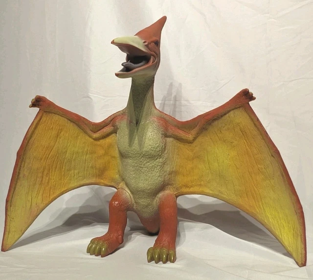 TOYS R US Maidenhead Pterodactyl Dinosaur X-large Rubber Figure Toy 18 ...