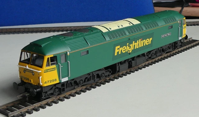 HELJAN 4640 CLASS 47 No 47258 in Freightliner Green Livery, topt boxed ...