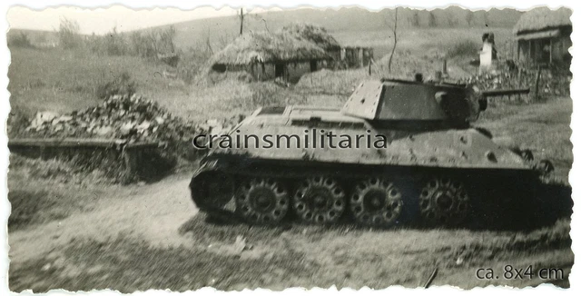 ORIG. FOTO RUSS. Beute Panzer T-34 Tank im CHARKOW Kessel Ukraine 1942 ...