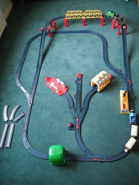 VINTAGE TOMY TRAIN set inc Thomas and carriages Percy and trucks tested ...
