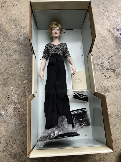 PRINCESS DIANA DOLLS - Set Of 4 - Franklin Mint *NEVER REMOVED FROM BOX ...