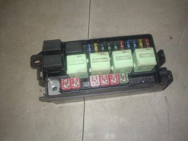 BMW MINI ONE r50 engine bay fuse box £13.95 - PicClick UK
