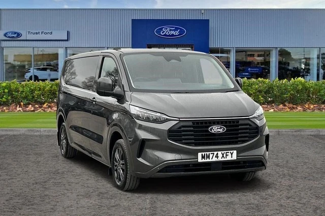 FORD TRANSIT CUSTOM 300 L2 FWD 2.0 EcoBlue 136ps H1 Limited Manual Van ...