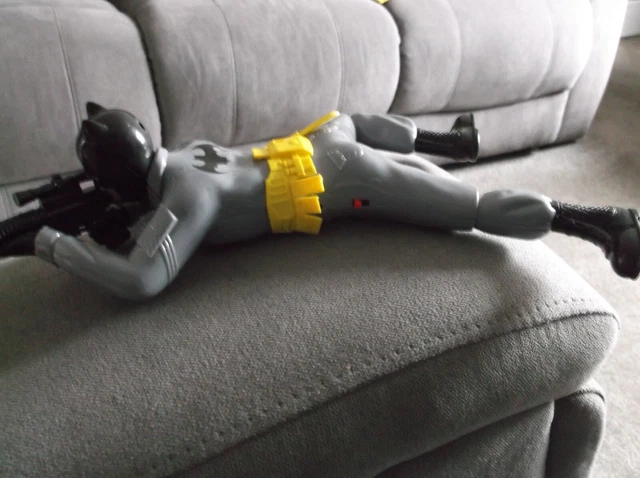 OUD BATMAN THE Dark Knight Rises, crawling Batman with Firing sounds £5 ...