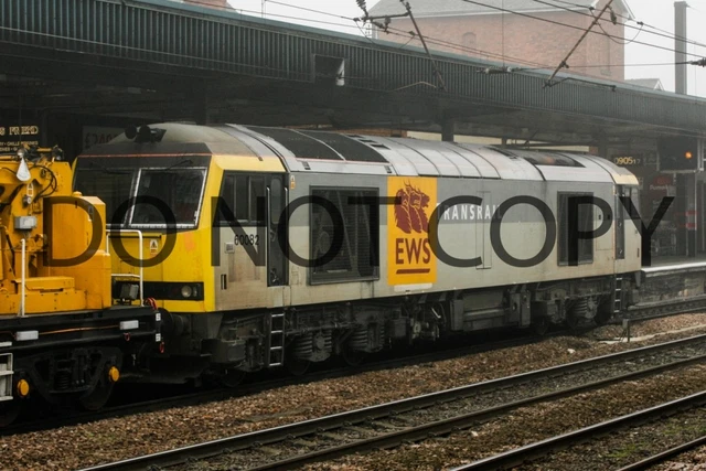 UK DIESEL TRAIN Railway Photograph Of Class 60 60082 Loco. Rm60-417 £1. ...