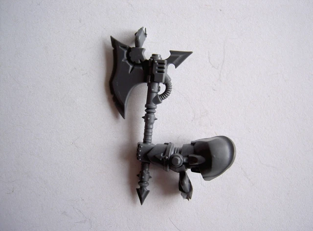 #R044 WARHAMMER 40K Chaos Terminator Power Axe Parts bits Spares GW £3. ...
