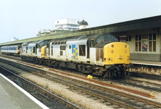 RAILWAY LOCOMOTIVE PHOTO Class 37 # 37502 & 37137 Cardiff Central 3-9 ...