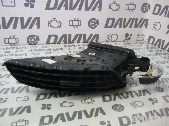 FORD C-MAX GRILLE d'aération latérale du tableau de bord Droite 2016 ...