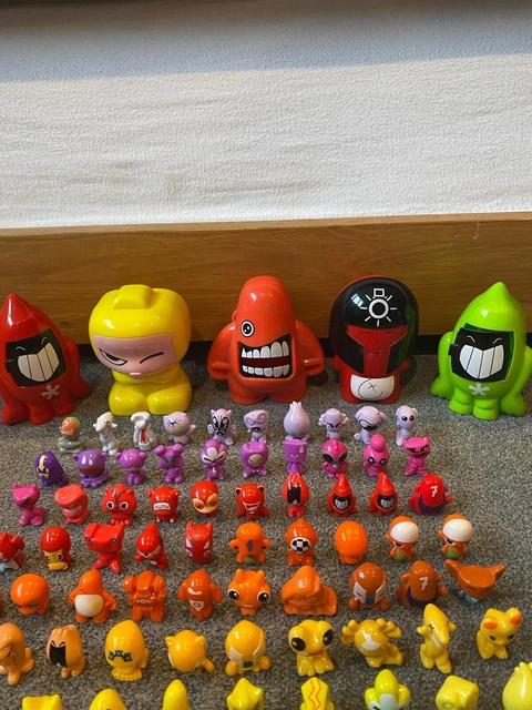 GOGOS CRAZY BONES bundle 145 gogos including shiny/sparkly plus storage ...