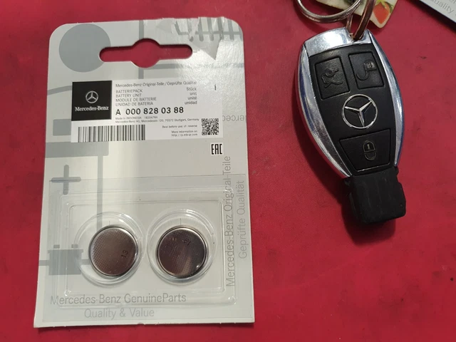 ORIGINAL MERCEDES-BENZ FERNBEDIENUNG Schlüsselanhänger Batterien ...