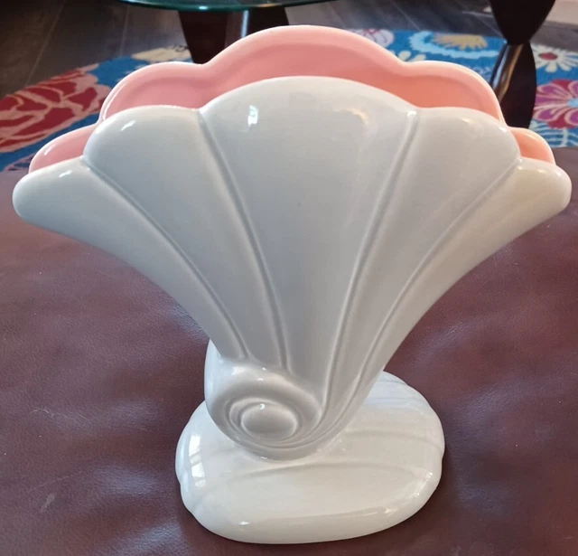 1940'S-1960'S RED WING Art Pottery Shell Fan Vase Gray Exterior & Pink ...