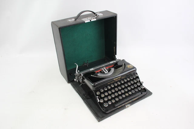 IMPERIAL GOOD COMPANION Model T Typewriter 1940s w/ Original Case £120. ...