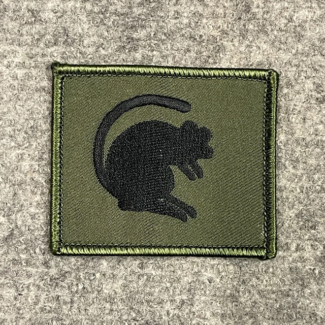 BRITISH ARMY SURPLUS 4th Armoured Division Rat TRF Right Face Patch ...