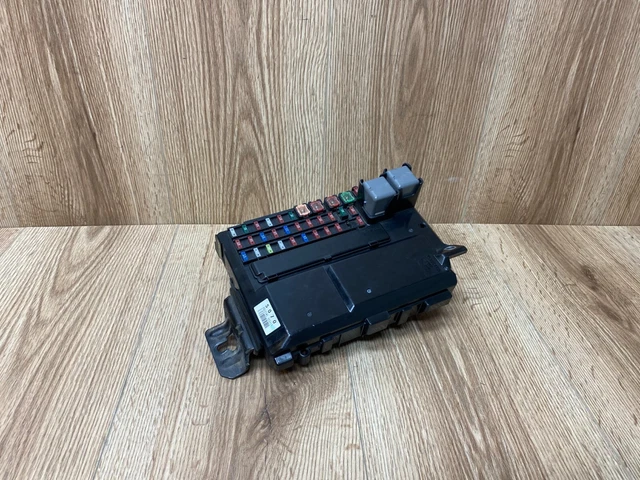 MERCEDES LS460 LS600H Front Engine Bay Fuse Relay Junction Box Block ...